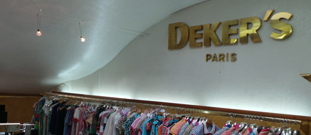 Deker’s inside
